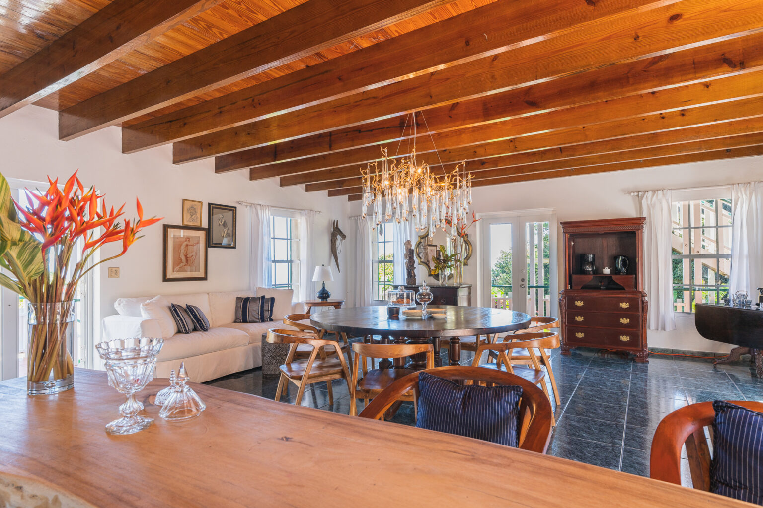 The Cottage Club | Saba Tourism