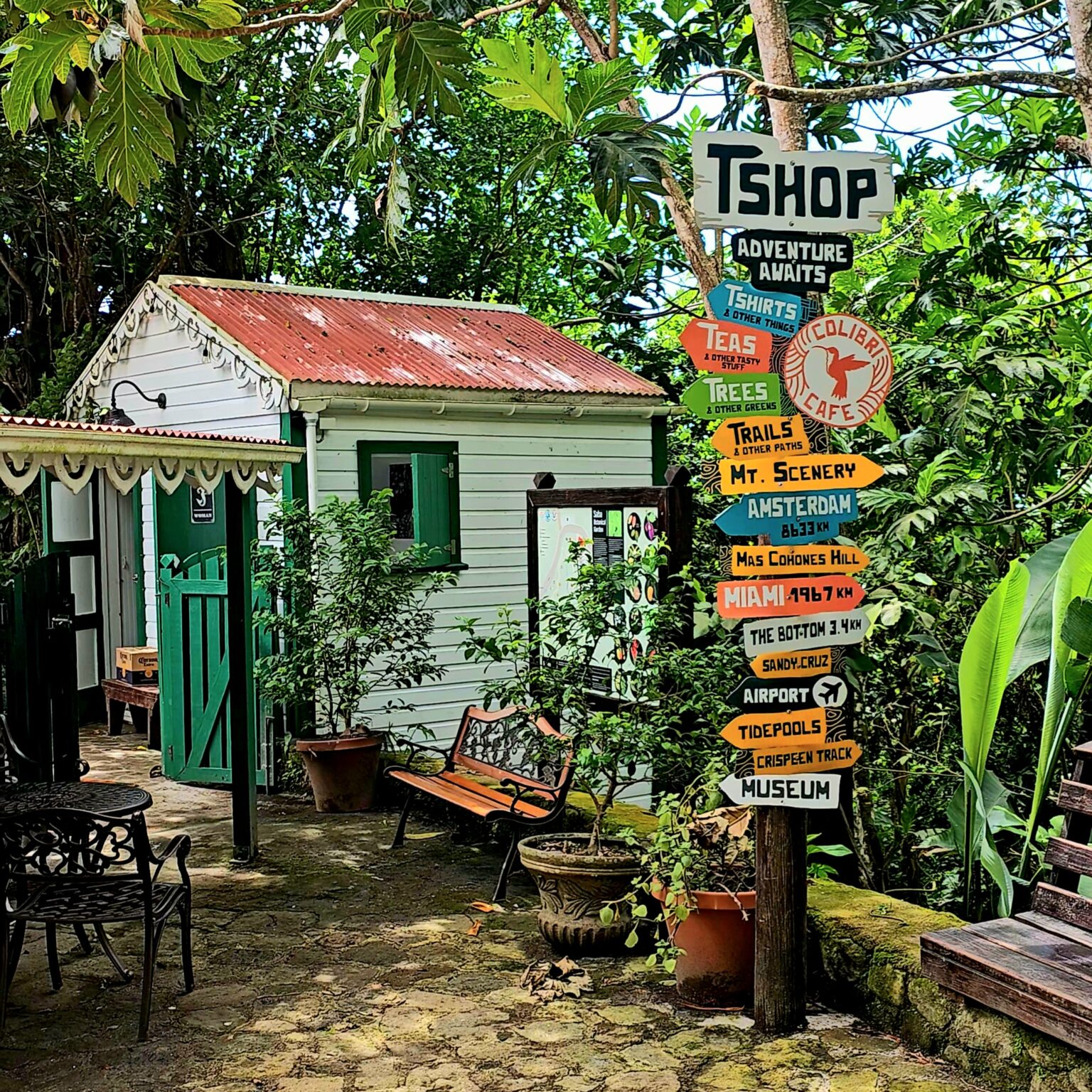 Hiking | Saba Tourism